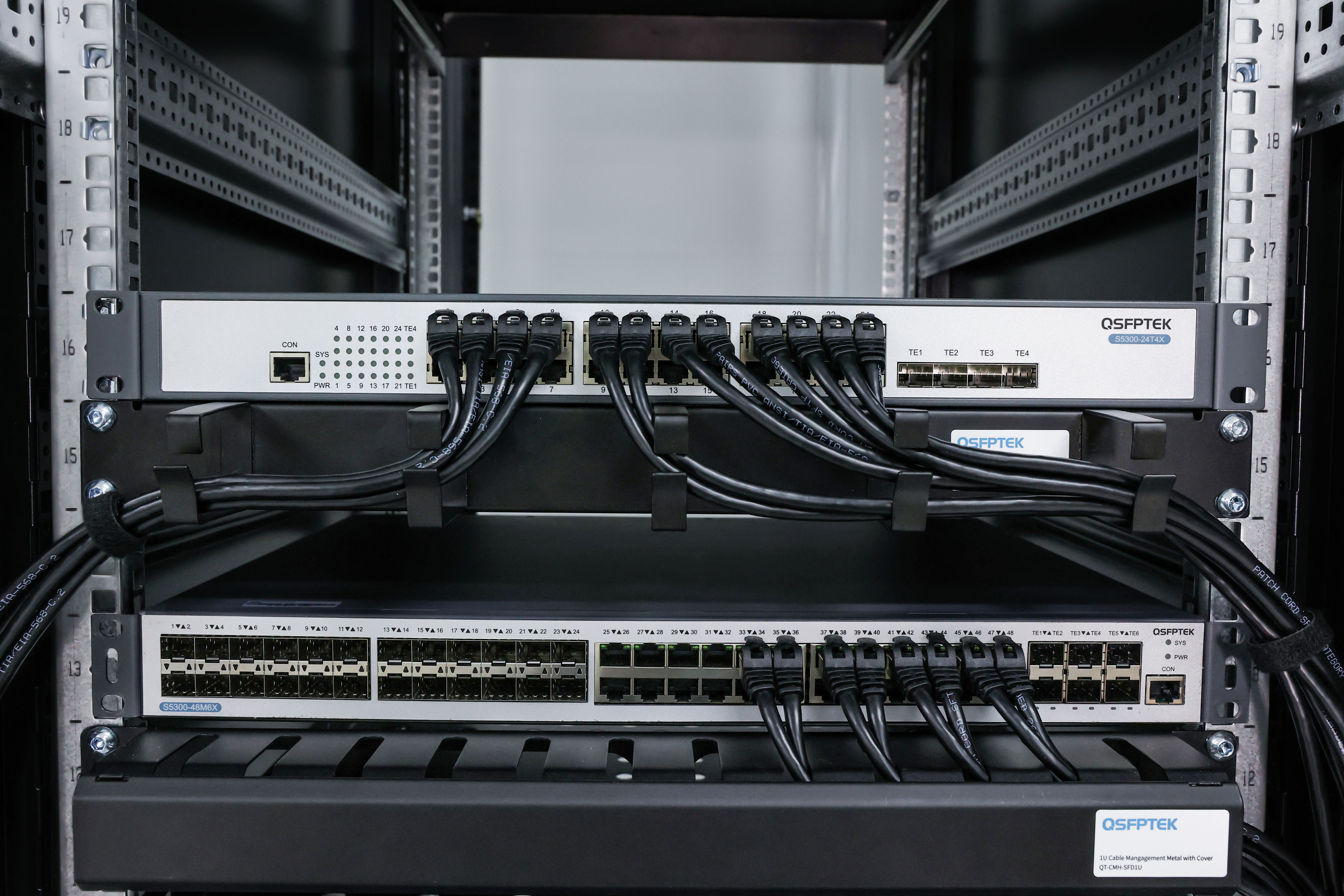 1ft (0.3m) Cat8 Ethernet Network Patch Cable Snagless shielded (SFTP ...